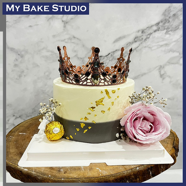 Queen Rose Cake - My Bake Studio
